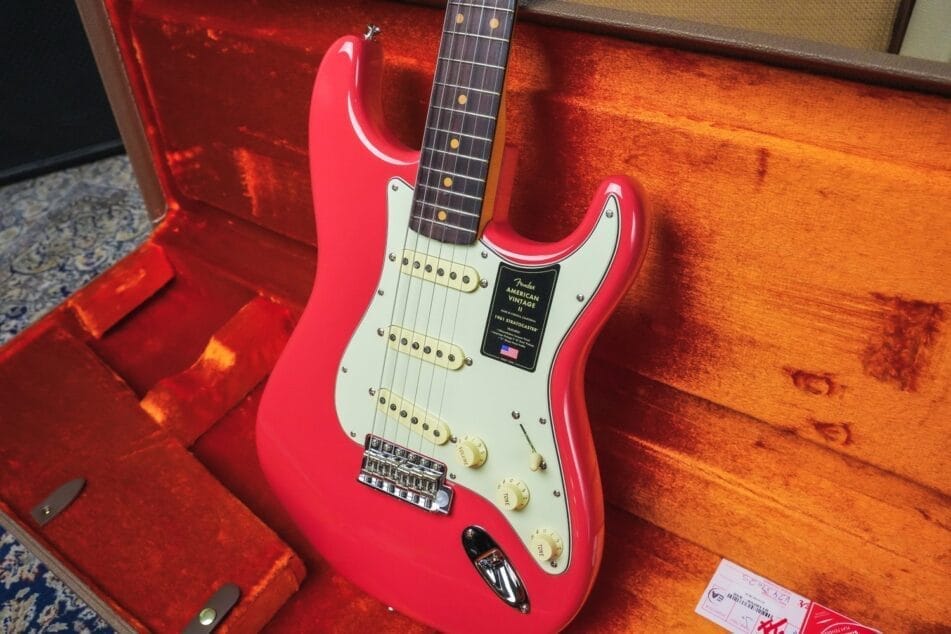 Fender American Vintage II 1961 Stratocaster Fiesta Red - המיתר השישי